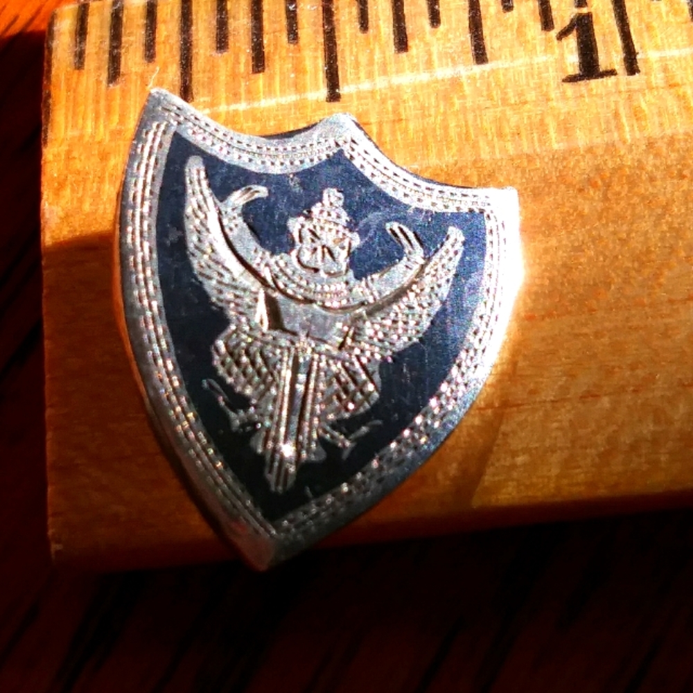Thai Siam Shield - Gem
